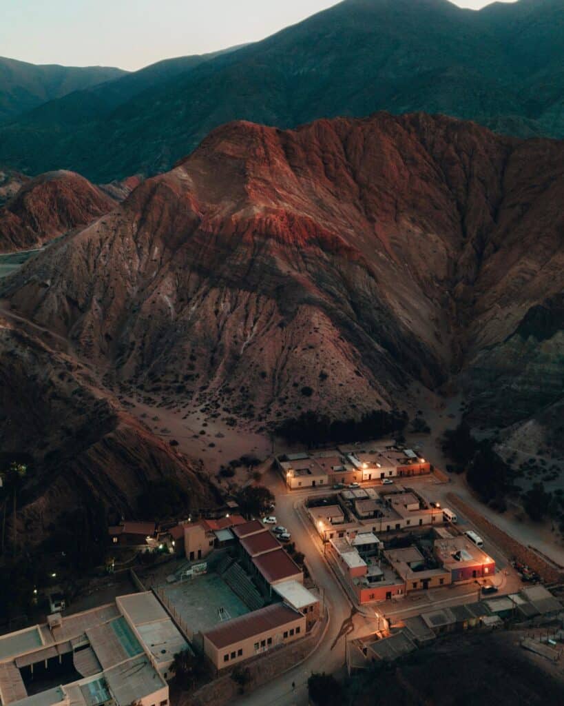 Purmamarca, el pueblo de la quebrada de los mil colores | Tripin