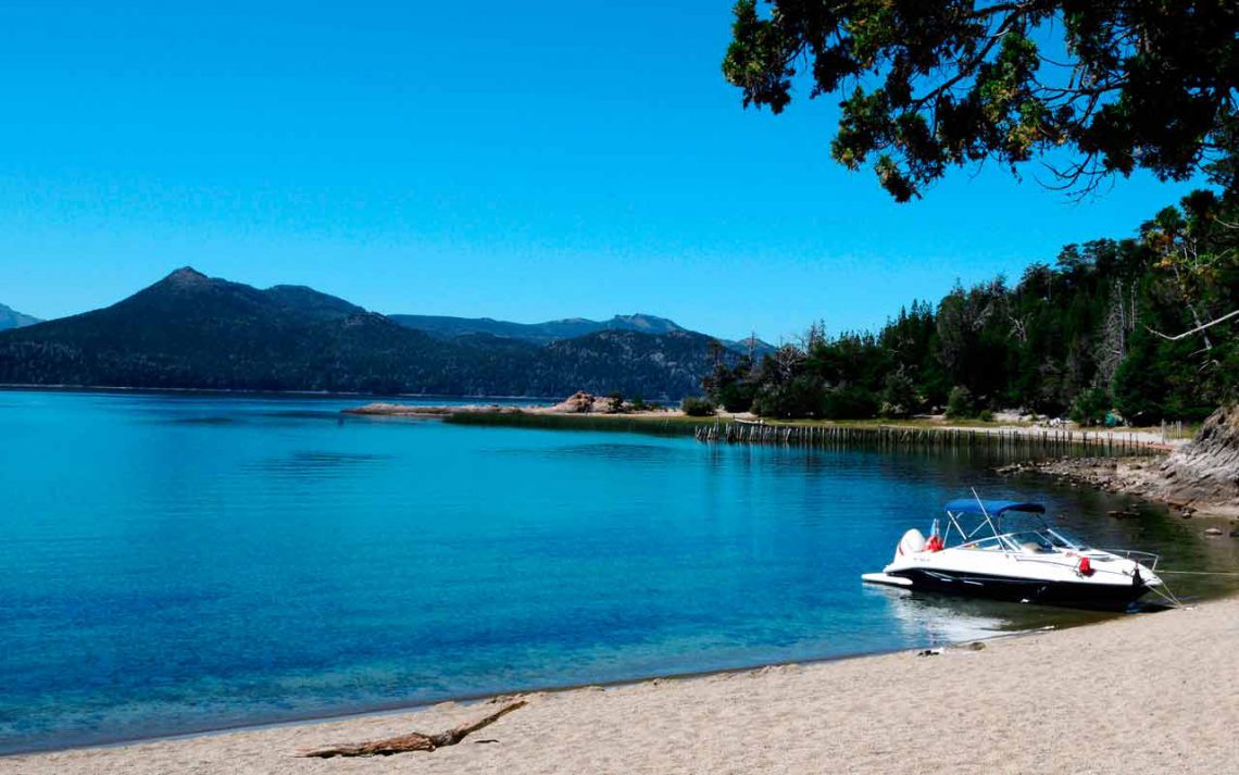 Isla Victoria, la isla lacustre mas grande de Argentina | Tripin
