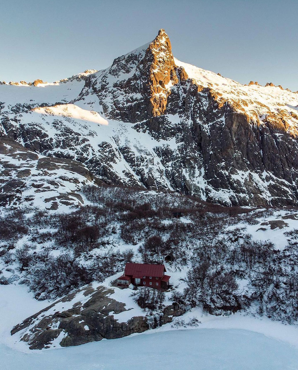 Refugio Lago Jakob, un hermoso lugar al pie de una laguna de ensueño