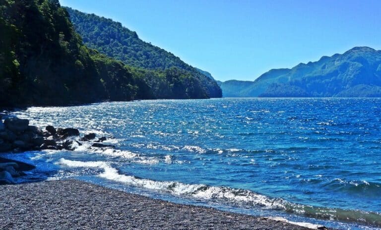 Lago Tromen, San Martín de los Andes | Tripin Argentina